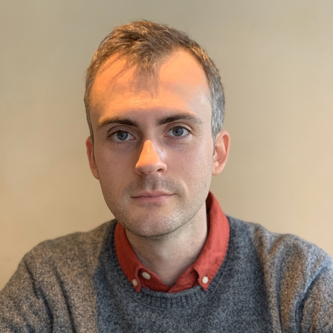 Alexander Michaelson – International Communications + Creative Projects